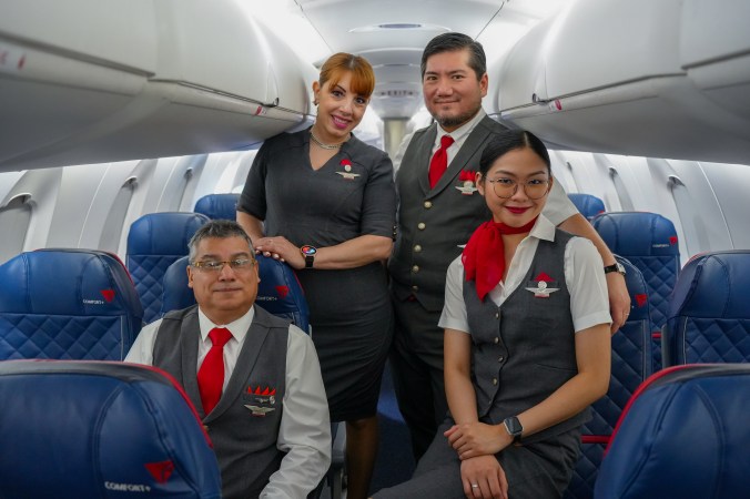 Endeavor’s First Class Flight Attendants | EDV On The Fly